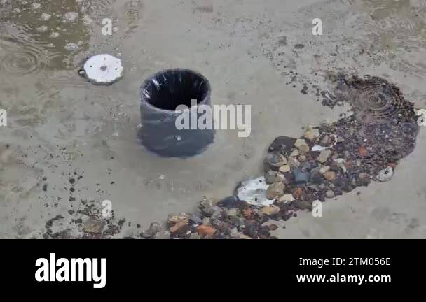 Overflow inlet Stock Videos & Footage - HD and 4K Video Clips - Alamy