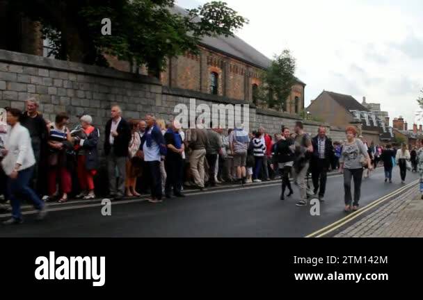 English queuing Stock Videos & Footage - HD and 4K Video Clips - Alamy