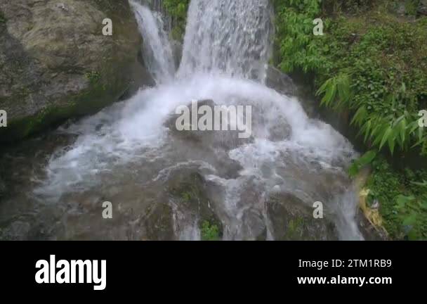 Beautiful Paglajhora waterfall on Kurseong, Himalayan mountains of ...
