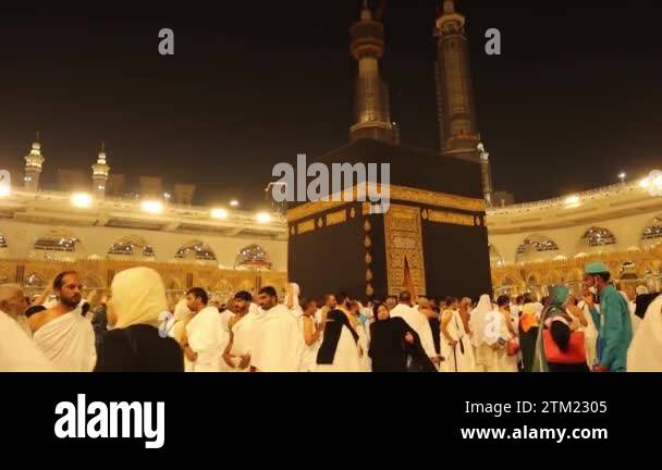 Prayer tawaf muslims around Stock Videos & Footage - HD and 4K Video ...