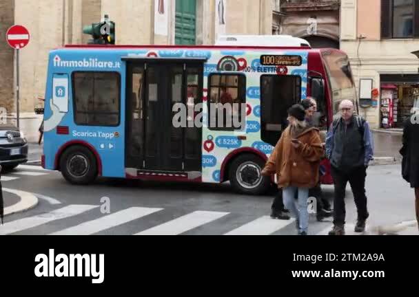 Electric bus italy Stock Videos & Footage - HD and 4K Video Clips - Alamy