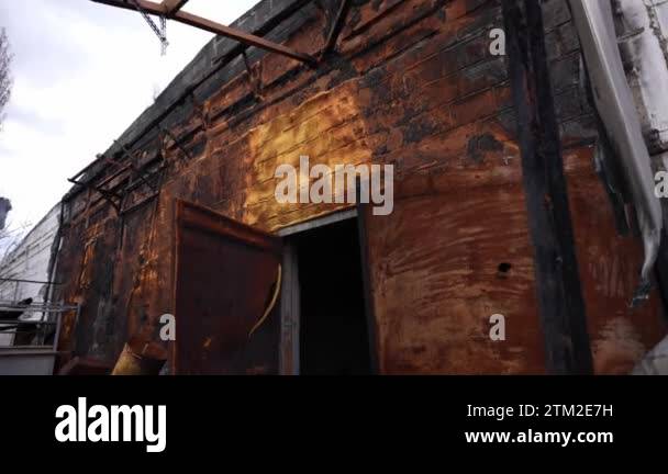 Rusted building Stock Videos & Footage - HD and 4K Video Clips - Alamy