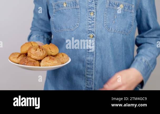 Allergy to wheat. Avoiding flour cookies. Gluten intolerance. Abdominal ...
