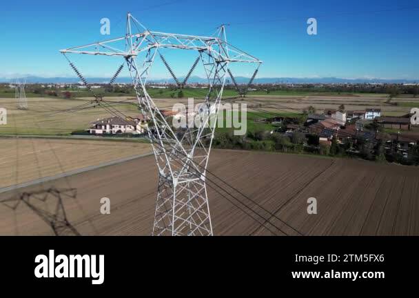 Power pylon italy Stock Videos & Footage - HD and 4K Video Clips - Alamy
