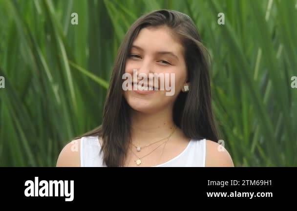 People smiling Stock Videos & Footage - HD and 4K Video Clips - Alamy