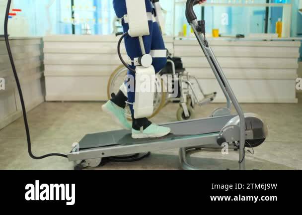 patient with an injury of the musculoskeletal system tests an ...