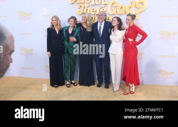 Amy Brooks, Julie Ansell, Judy Blume, Kelly Fremon Craig, James L ...