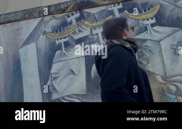 Man mural drawing wall Stock Videos & Footage - HD and 4K Video Clips ...