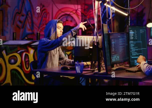 New member in hacking group asking mentor for help in underground ...