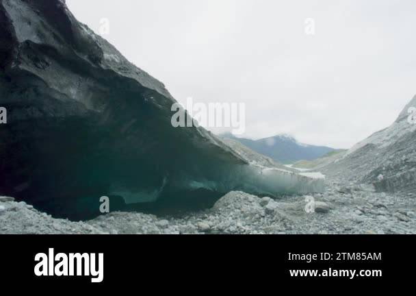 The ice under the rocks gradually melted, forming rivers. Geological ...