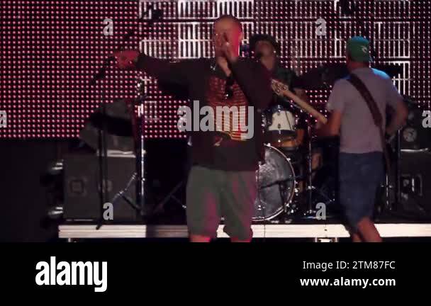 Boombox on stage Stock Videos & Footage - HD and 4K Video Clips - Alamy