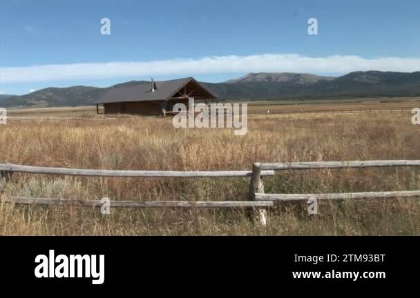 Montana ranch view Stock Videos & Footage - HD and 4K Video Clips - Alamy