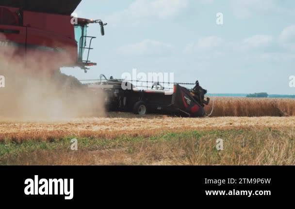 Combine harvester in a field Stock Videos & Footage - HD and 4K Video ...