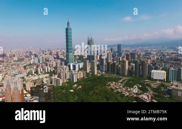 Taipei Aerial view of Taipei 101 Stock Video Footage - Alamy