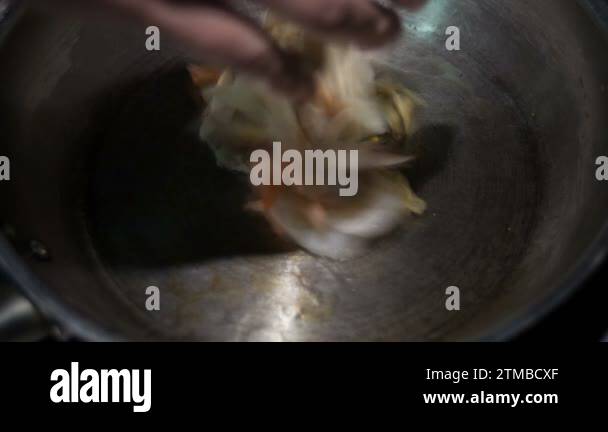 Seafood frying pan Stock Videos & Footage - HD and 4K Video Clips - Alamy