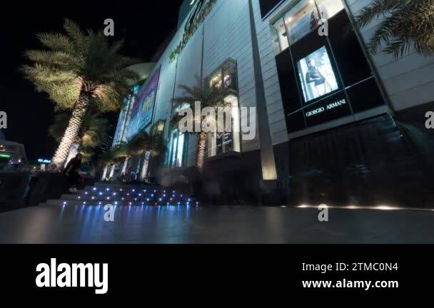 Siam paragon by night Stock Videos & Footage - HD and 4K Video Clips ...