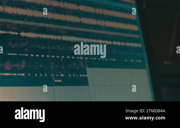 Poor radio wave Stock Videos & Footage - HD and 4K Video Clips - Alamy