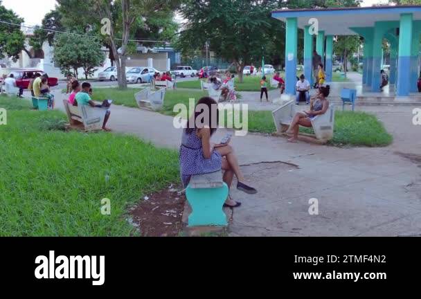 Cuban park Stock Videos & Footage - HD and 4K Video Clips - Alamy