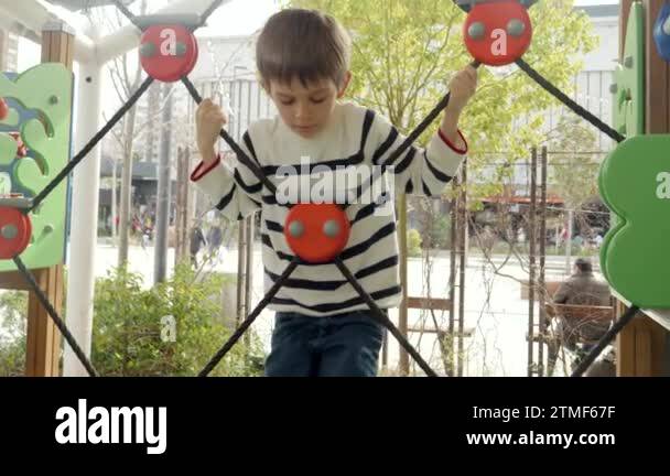 Rope spider web Stock Videos & Footage - HD and 4K Video Clips - Alamy