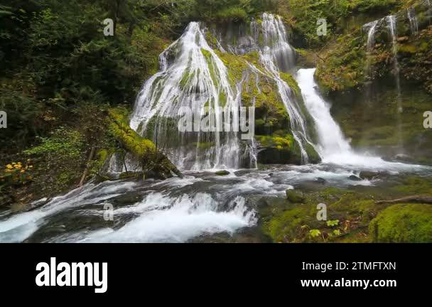 Plunging water Stock Videos & Footage - HD and 4K Video Clips - Alamy