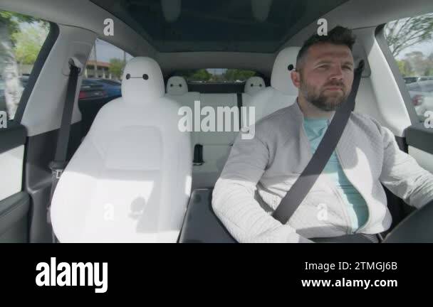 Self drive autopilot Stock Videos & Footage - HD and 4K Video Clips - Alamy