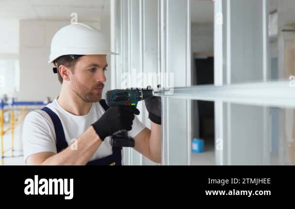 Screw rack Stock Videos & Footage - HD and 4K Video Clips - Alamy