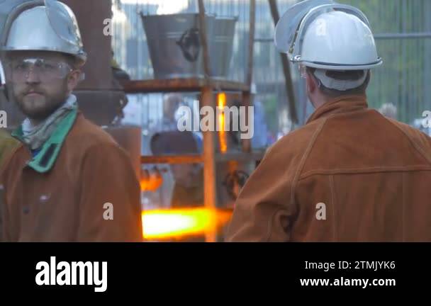 Foundry square Stock Videos & Footage - HD and 4K Video Clips - Alamy