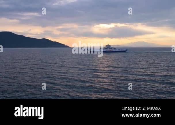 Open bodies of water Stock Videos & Footage - HD and 4K Video Clips - Alamy