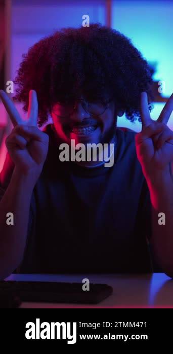 Vertical video. Peace sign. Funny hipster man. Meme expression. Happy ...