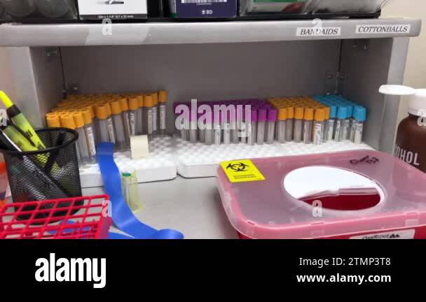 LifeLabs Laboratory for blood tests of urine and feces office entrance ...