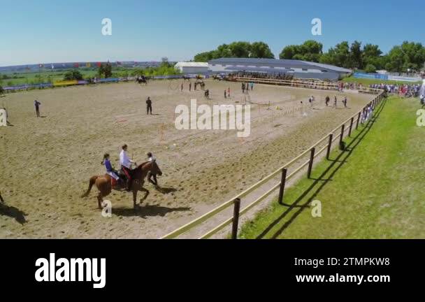 Hail and ride Stock Videos & Footage - HD and 4K Video Clips - Alamy