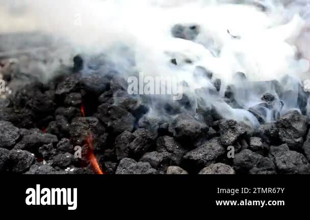 Fossil commodities Stock Videos & Footage - HD and 4K Video Clips - Alamy