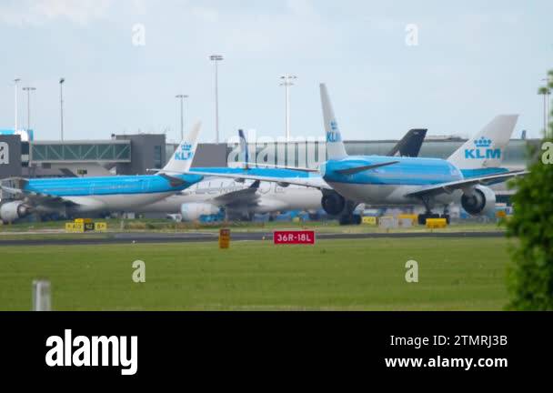 Klm symbol Stock Videos & Footage - HD and 4K Video Clips - Alamy
