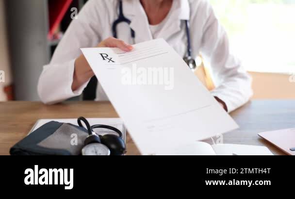 Patient doctor prescription Stock Videos & Footage - HD and 4K Video ...