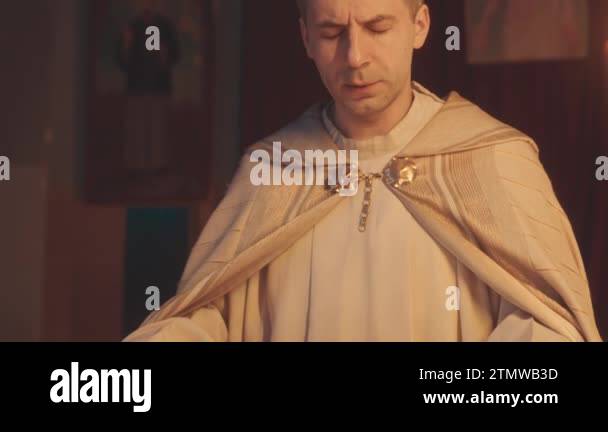 Clergy cloak Stock Videos & Footage - HD and 4K Video Clips - Alamy