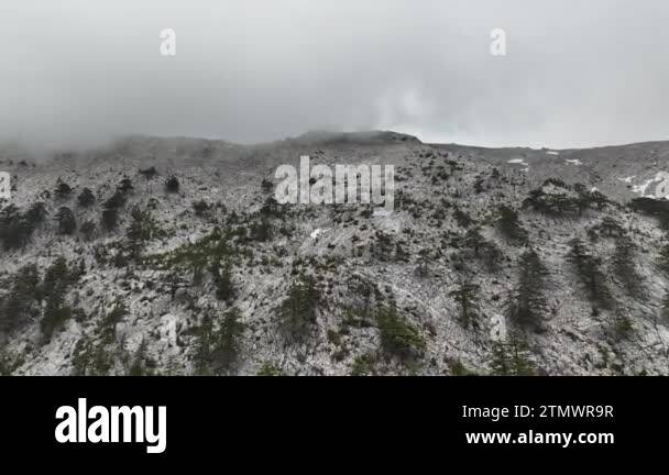 Capture spectacular views of the Turkish mountains beauty in spring ...