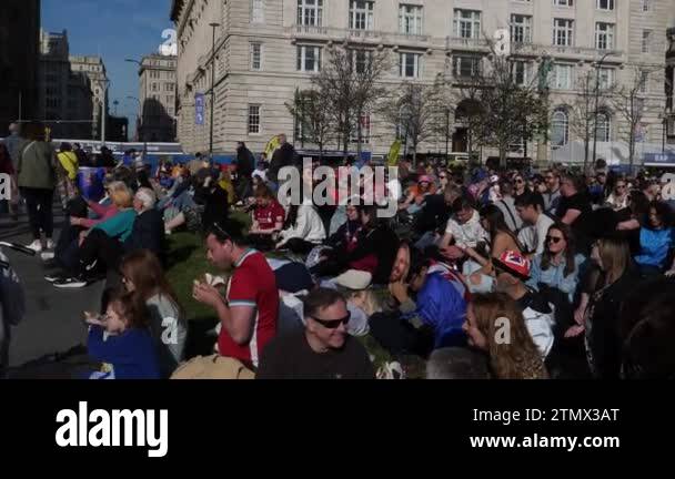 England fans in the crowd Stock Videos & Footage - HD and 4K Video ...