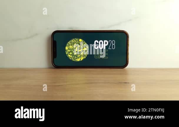 Apple logo change Stock Videos & Footage - HD and 4K Video Clips - Alamy