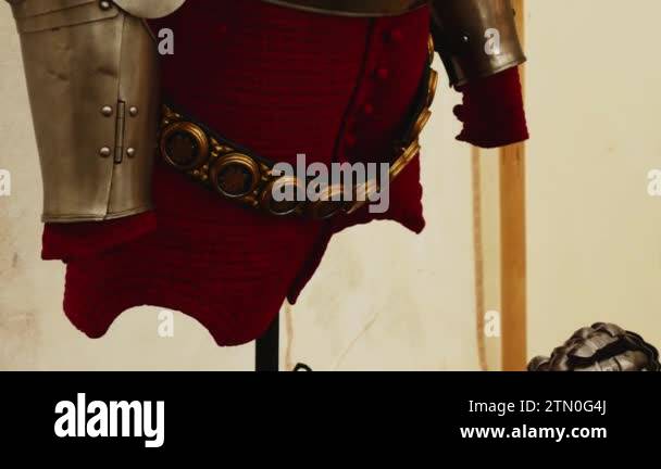 Medieval mannequin Stock Videos & Footage - HD and 4K Video Clips - Alamy