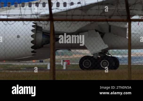PHUKET, THAILAND - JANUARY 31, 2023: Dreamliner Boeing 787 of El Al ...