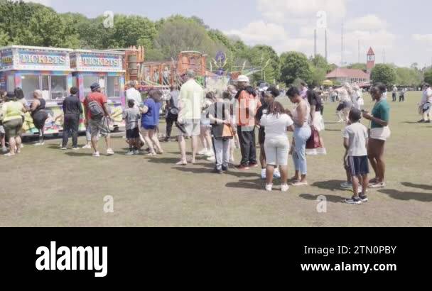 Carnival midway people families Stock Videos & Footage - HD and 4K ...