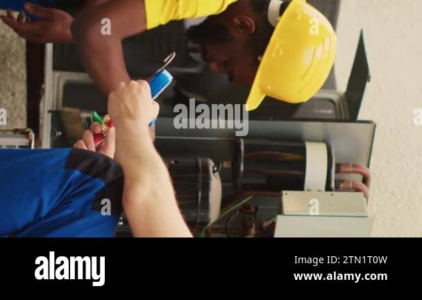 Hvac tool Stock Videos & Footage - HD and 4K Video Clips - Alamy