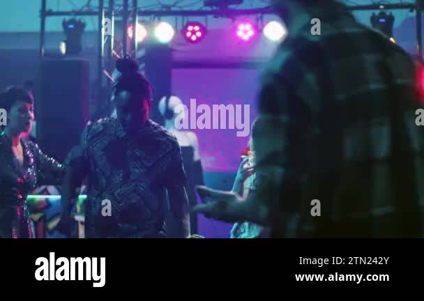 Packed dance floor Stock Videos & Footage - HD and 4K Video Clips - Alamy