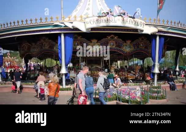 Disneyland funfair Stock Videos & Footage - HD and 4K Video Clips - Alamy