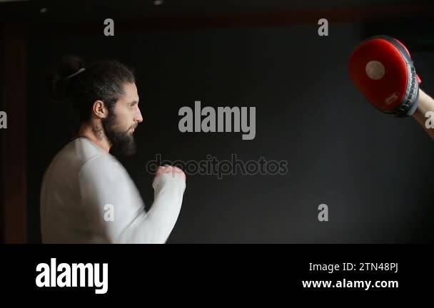 Boxing brothers Stock Videos & Footage - HD and 4K Video Clips - Alamy