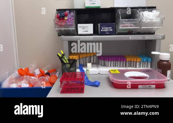 LifeLabs Laboratory for blood tests of urine and feces office entrance ...