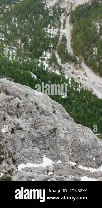 Explore the enchanting winter wonderland of Turkish mountain ranges ...