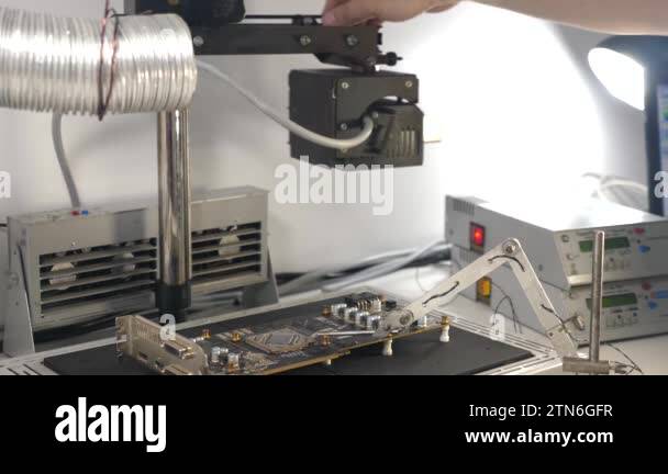 Infrared soldering station setup and GPU chip desoldering process ...