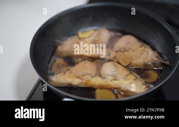 Tuna head Stock Videos & Footage - HD and 4K Video Clips - Alamy