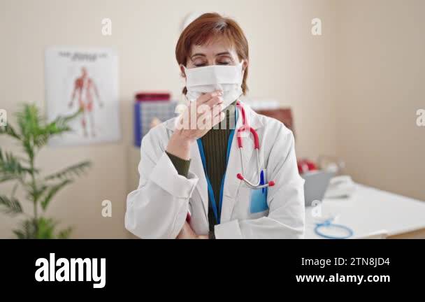 Mask on chin Stock Videos & Footage - HD and 4K Video Clips - Alamy